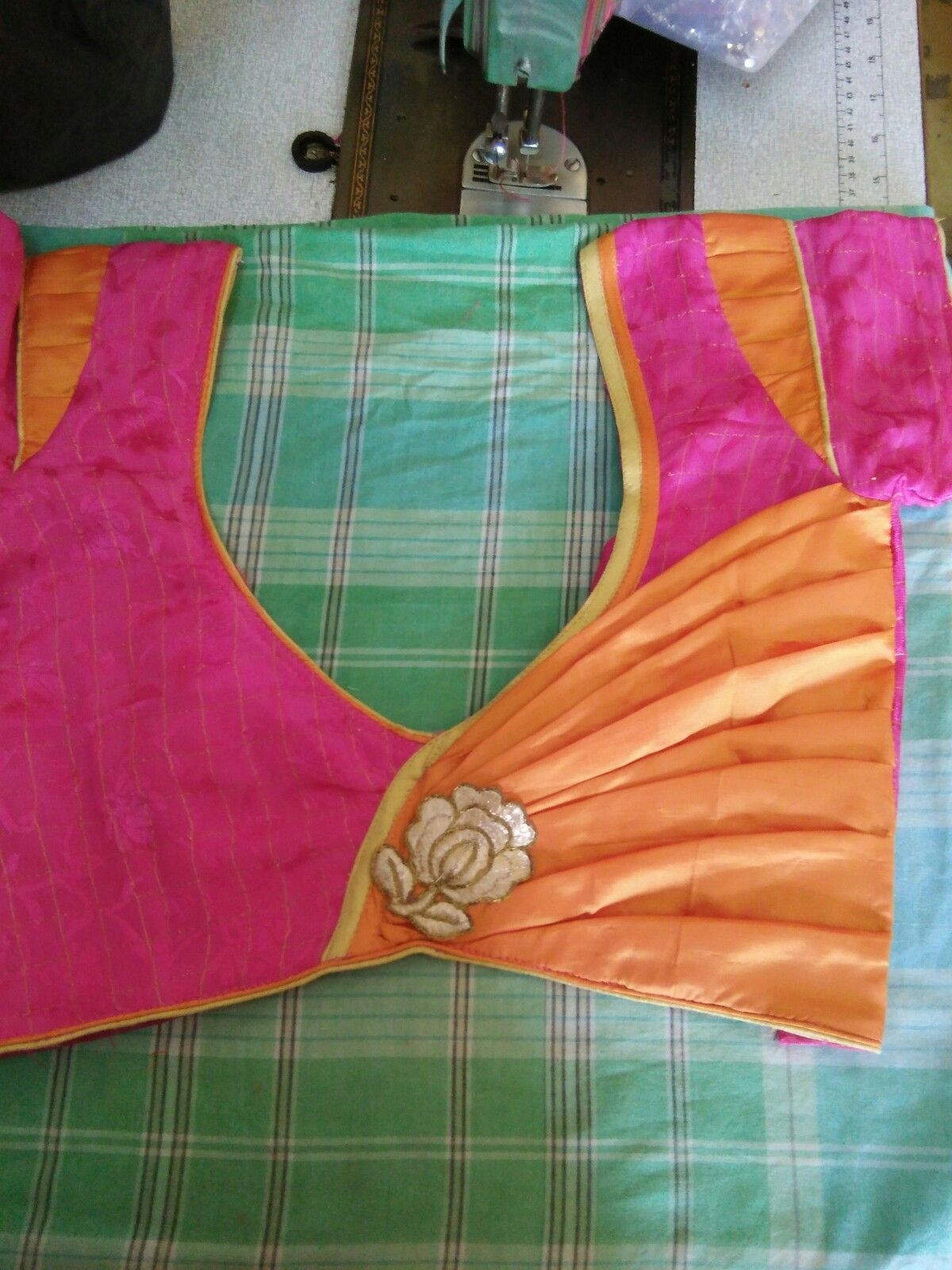 Pattern Design For Blouse - Pattern Design Ideas